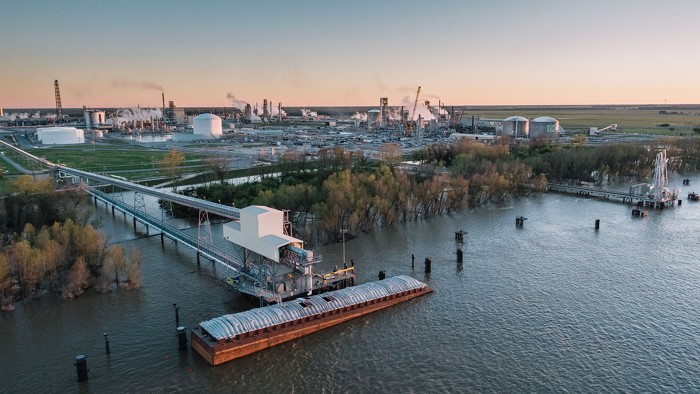 Chemical makers plan blue ammonia projects