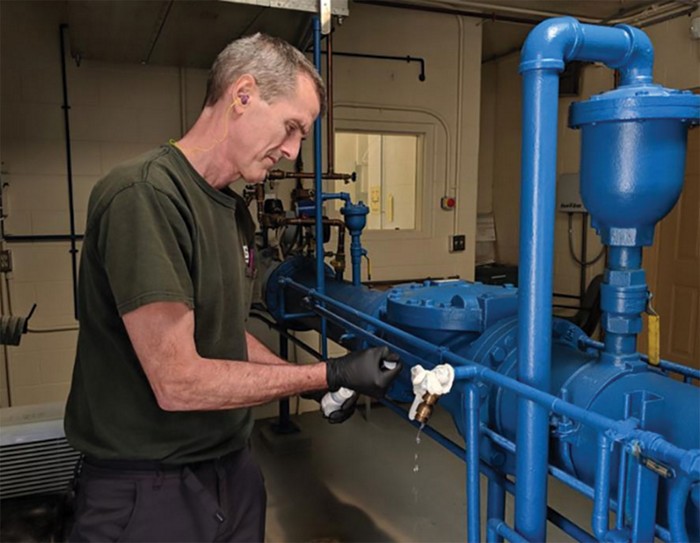 What factors predict PFAS contamination in groundwater?