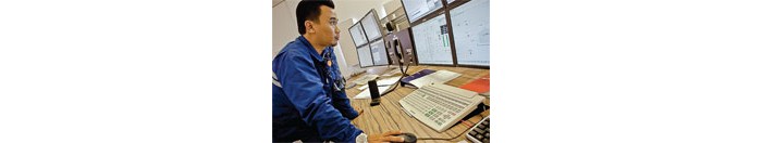 Shell Completes Singapore Complex