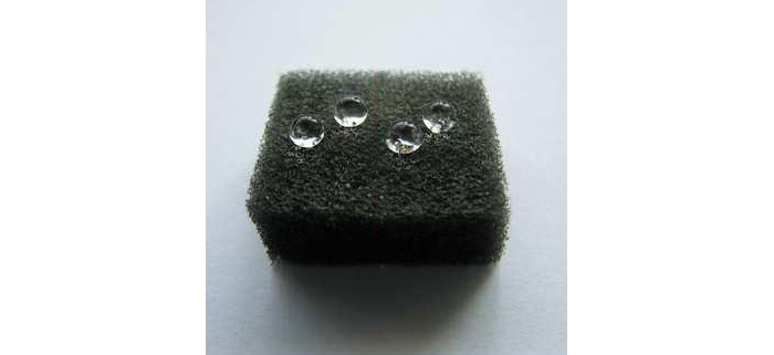 Greasy Sponge Slurps Up Oil