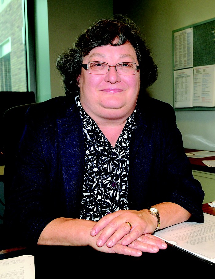 Volunteer Service Award To Cynthia Larive