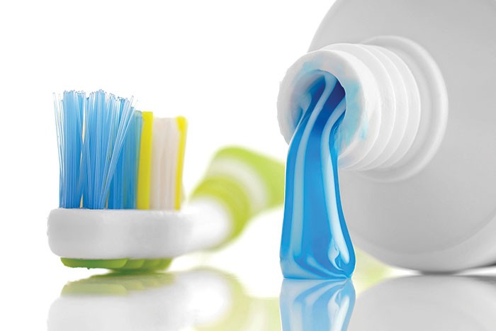Toothpaste compounds, including triclosan, build up in toothbrushes