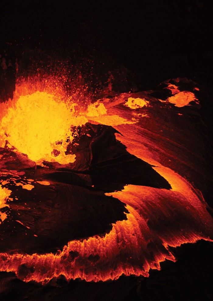 Bubbles burst prevailing theory about volcano chemistry﻿