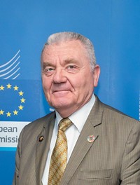 European-Commission-President-Axes-Science