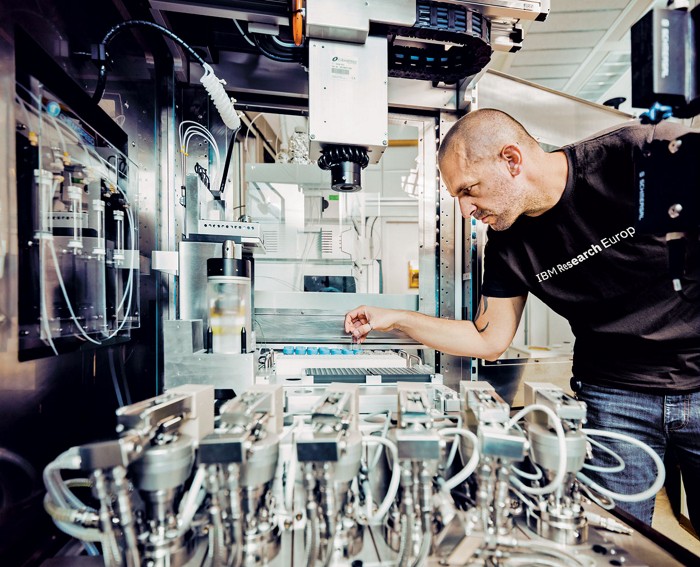 IBM builds on its autonomous laboratory